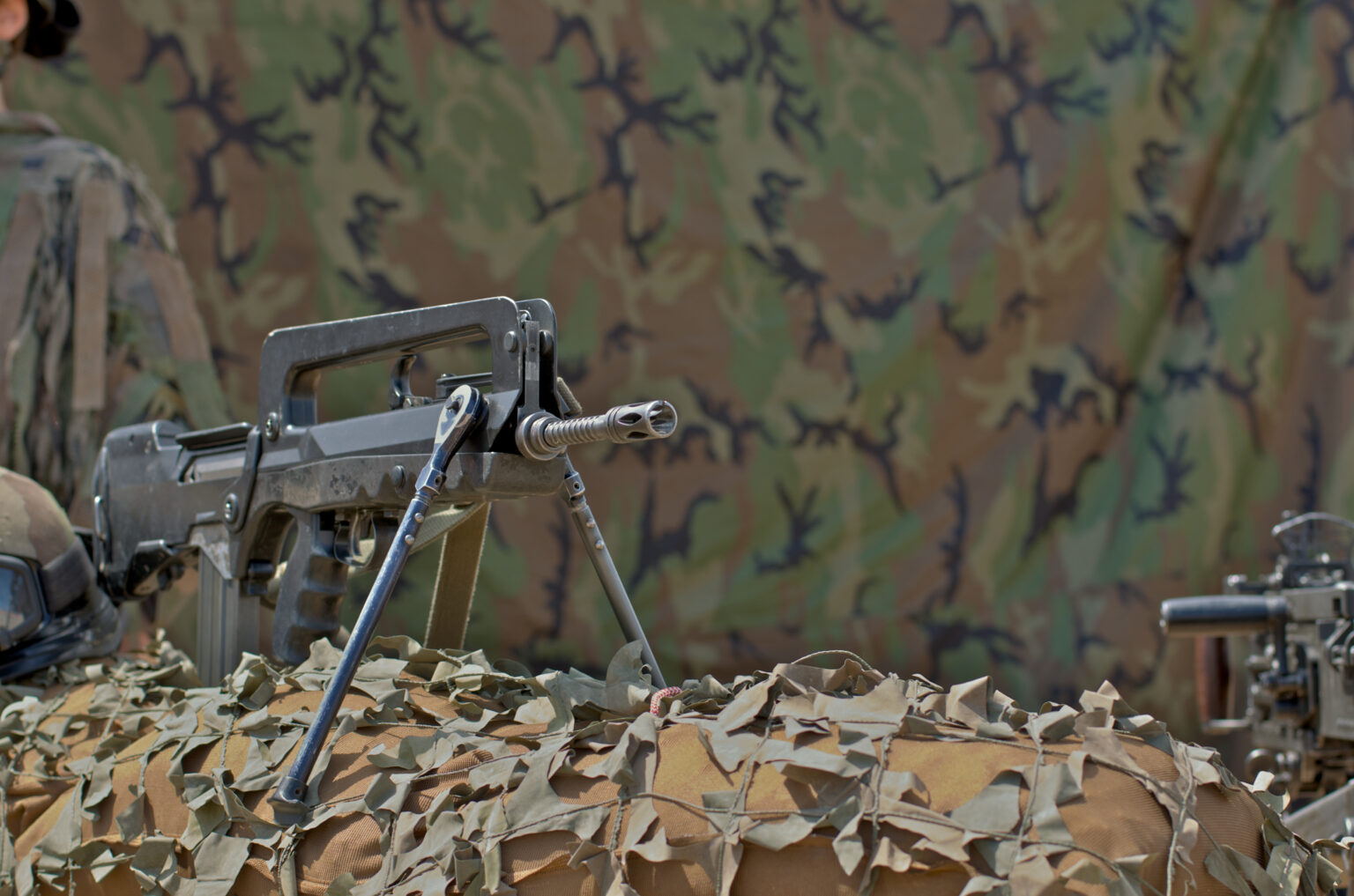 Real-Steel-Facts – GunPoint Famas GBB-Rifle